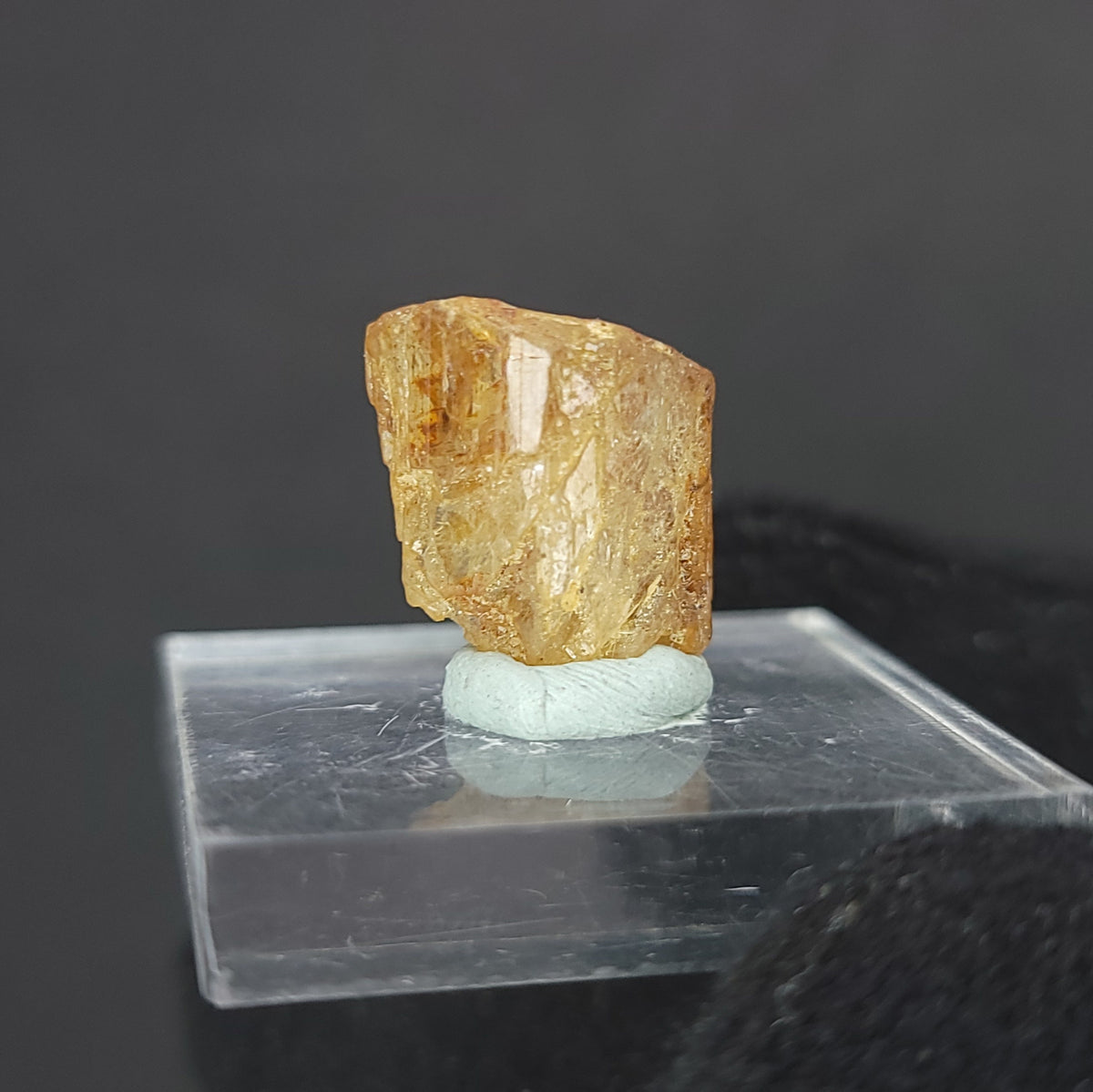 Winchite Specimen. 2.3g